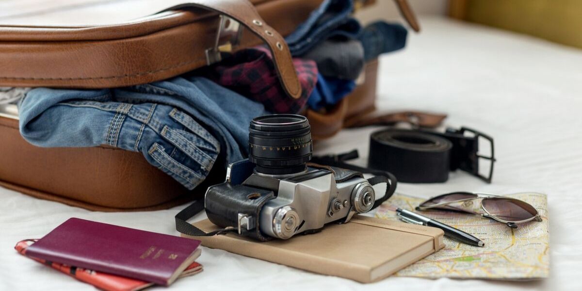 8 Must-Have Travel Accessories | Avanti